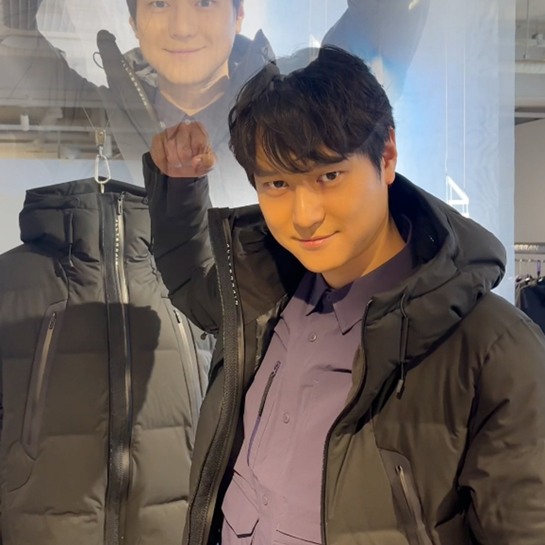 패페만의 남친짤 장인 고경표, 얼터레인 팝업에서 만나고 왔습니다 | 패스트페이퍼 (Fastpaper)